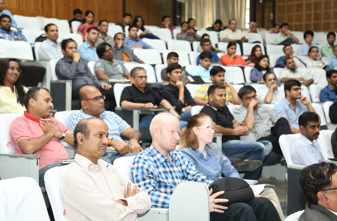 DCAL Data Centre & Analytics Lab